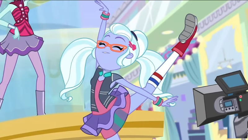 #1635984 - safe, derpibooru import, screencap, sugarcoat, sunny flare ...